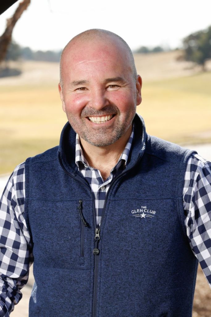 MEET THE MANAGEMENT TEAM - The Glen Club