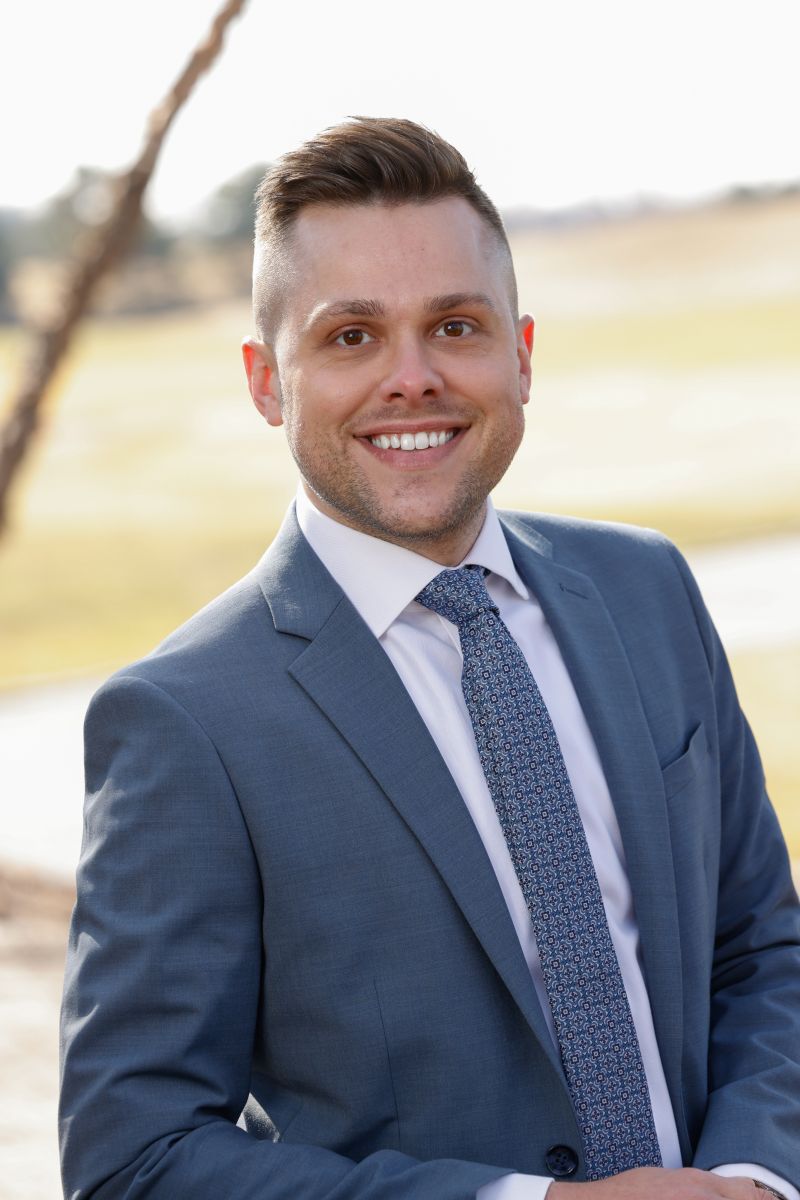 MEET THE MANAGEMENT TEAM - The Glen Club